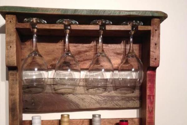 Wooden Pallet Beverage Rack - 101 Pallets