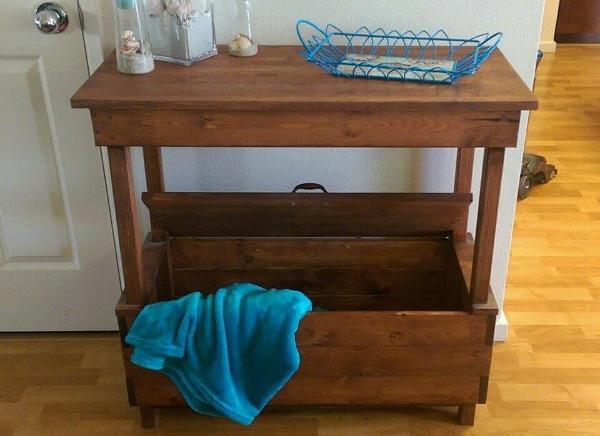Mini Pallet Console Table with Built-in Box - 101 Pallets