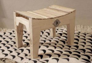 DIY Wooden Pallet Stool - 101 Pallets