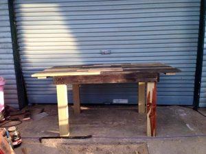 DIY Recycled Pallet Dining Table - 101 Pallets