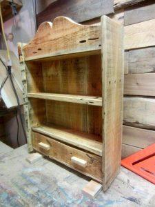 Rustic Pallet Spice Rack - 101 Pallets